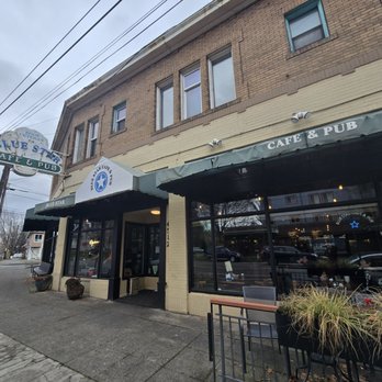 BLUE STAR CAFE & PUB - Updated December 2025 - 464 Photos & 732 Reviews ...