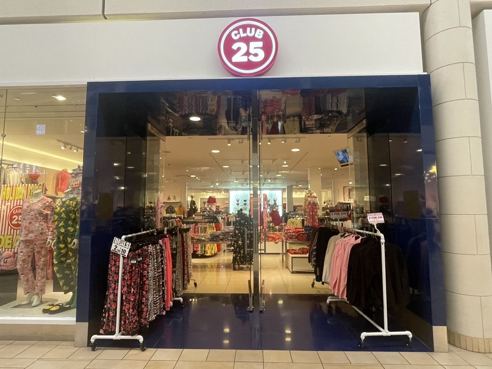 CLUB 25 - Updated December 2025 - 2134 Montebello Town Ctr, Montebello ...