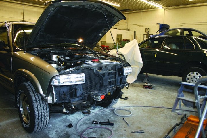 BARTON’S BODY SHOP - Updated December 2025 - 13 Photos - 970 W Main St ...