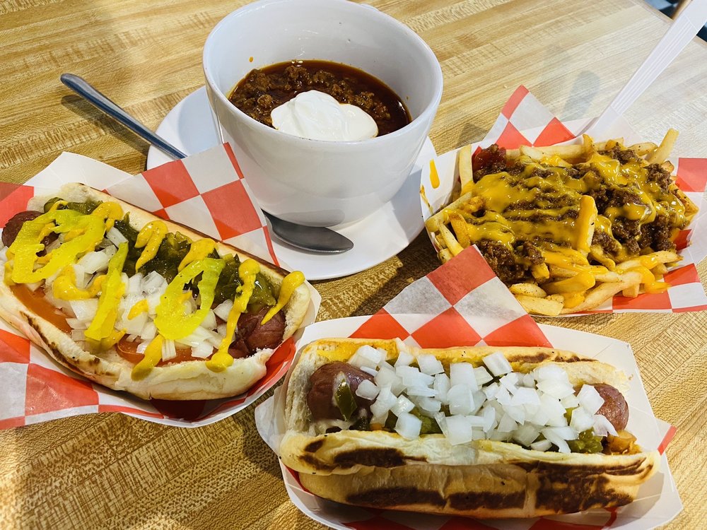 FIZZ & CO - Updated December 2025 - 50 Photos & 32 Reviews - 302 South ...