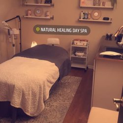 NATURAL HEALING DAY SPA - 28 Photos & 43 Reviews - 2012 Smith St ...
