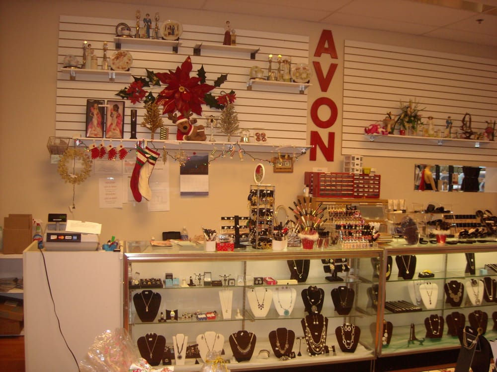 AVON RETAIL CENTER - Updated December 2025 - 10685 W Indian School Rd ...