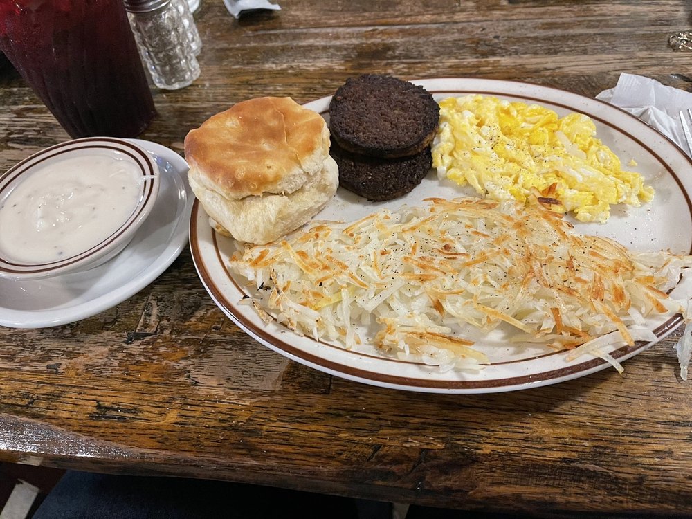 TIN LIZZIE CAFE - Updated May 2025 - 83 Photos & 77 Reviews - 8041 Hwy ...