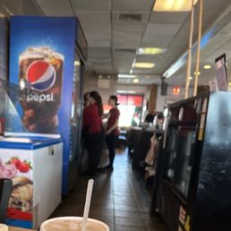 SQUEAKY RAIL DINER - Updated July 2025 - 65 Photos & 99 Reviews - 505 N ...