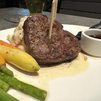 YARD HOUSE - Updated March 2025 - 3498 Photos & 3184 Reviews - 401 ...