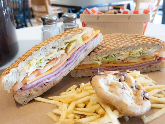 TIN CUP - 136 Photos & 305 Reviews - 1025 W Abram St, Arlington, Texas ...