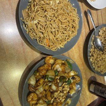 GOLDEN PALACE CHINESE RESTAURANT - Updated January 2026 - 256 Photos ...