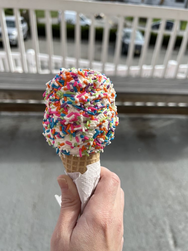 LAST LICKS HOMEMADE ICE CREAM - 99 Photos & 138 Reviews - 134 Ridgedale ...