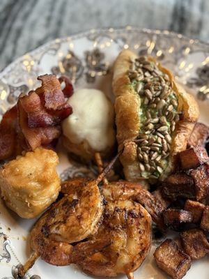 MANNA UPTOWN - Updated June 2026 - 222 Photos & 118 Reviews - 61 W ...