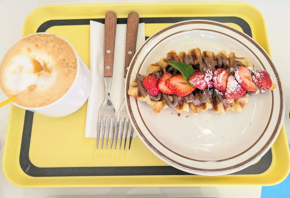 ALLO DAISY - Updated January 2026 - 41 Photos - 912 Boul. de ...