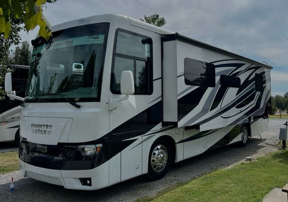 BLUE COMPASS RV - LATHAM - Updated September 2025 - 60 Photos & 191 ...