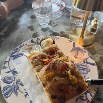 THE RUMPLED QUEEN - Updated November 2025 - 33 Photos & 15 Reviews ...