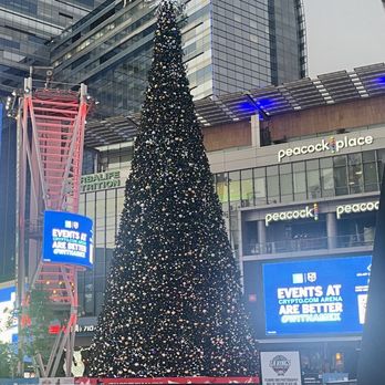 LA KINGS HOLIDAY ICE - LA LIVE - Updated December 2025 - 324 Photos ...