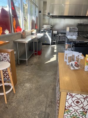 YOLI TORTILLERIA - Updated November 2024 - 25 Photos & 27 Reviews ...