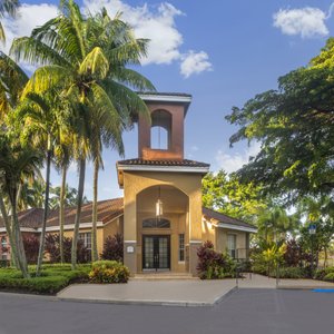 10X MIZNER PARK - 27 Photos - 33 E Camino Real, Boca Raton, Florida ...