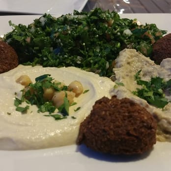 AL RAOUCHE RESTAURANT - Updated July 2025 - 99 Photos & 146 Reviews ...