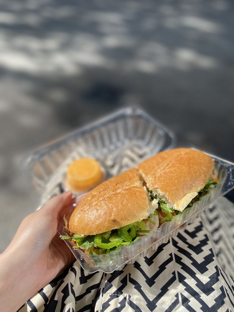 FRESHROLL VIETNAMESE ROLLS AND BOWLS - Updated May 2025 - 803 Photos ...