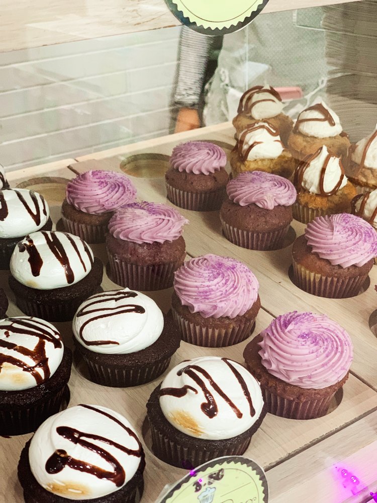 BUTTERCUP BAKE SHOP - 363 Photos & 333 Reviews - Bakeries - 167 Madison ...