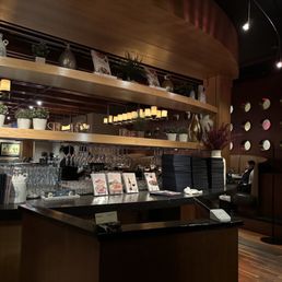 EARLS KITCHEN + BAR - Updated December 2025 - 119 Photos & 69 Reviews ...