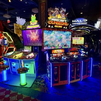 LUCKY SNAKE ARCADE & SPORTS BAR AT SHOWBOAT - Updated December 2025 ...