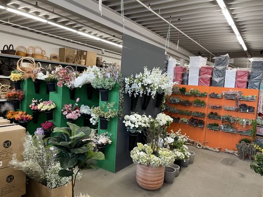 FLORAL SUPPLY SYNDICATE - Updated October 2025 - 18 Photos - 560 S ...