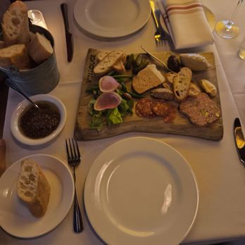 VIN ROUGE - Updated August 2024 - 428 Photos & 608 Reviews - 2010 ...