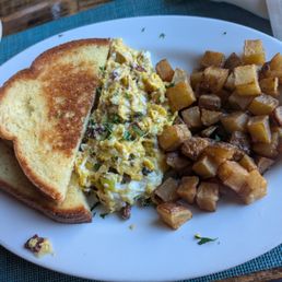 TUCKERBOX - Updated December 2025 - 342 Photos & 515 Reviews - 1 S Main ...