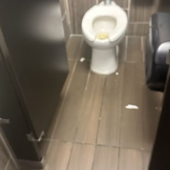 AMC BELLEVUE 12 - Updated August 2025 - 41 Photos & 94 Reviews - 8125 ...