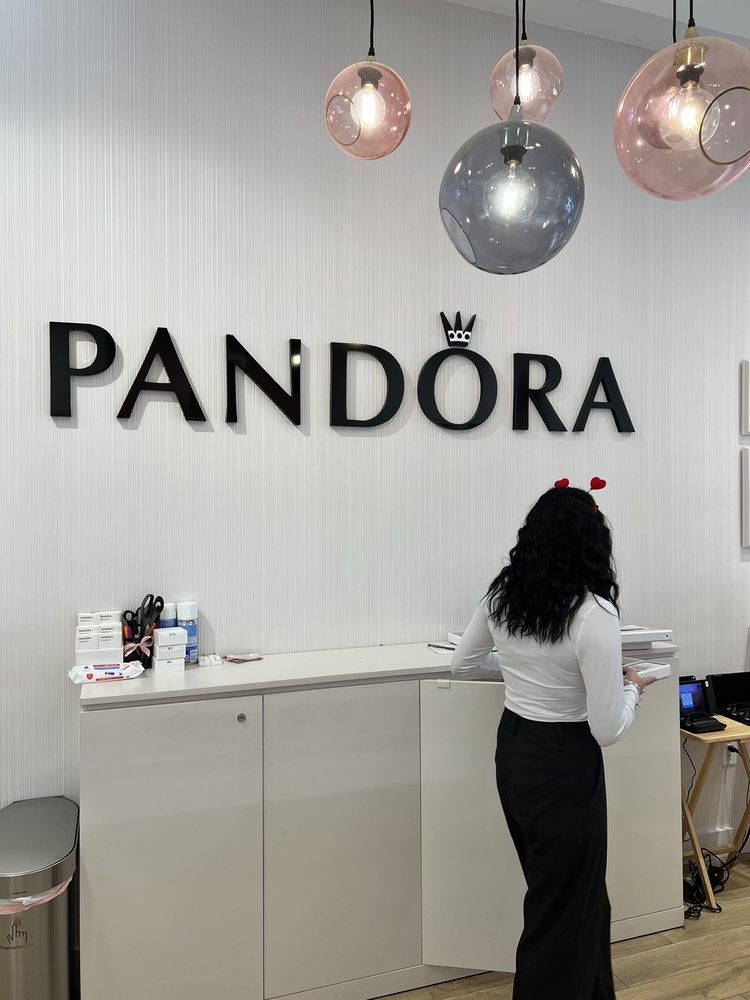 PANDORA JEWELRY - Updated August 2025 - 12 Photos - 12305 SW 137th Ave ...
