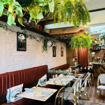 ALICE COMFORT COCKTAIL - Updated August 2024 - 182 Photos & 56 Reviews ...