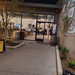 URBAN ROOTS BREWING & SMOKEHOUSE - Updated December 2025 - 2196 Photos ...