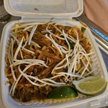 THAI BLOOM! - Updated November 2024 - 751 Photos & 679 Reviews - 333 NW ...