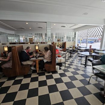 CONVENTION GRILL - Updated August 2025 - 135 Photos & 205 Reviews ...