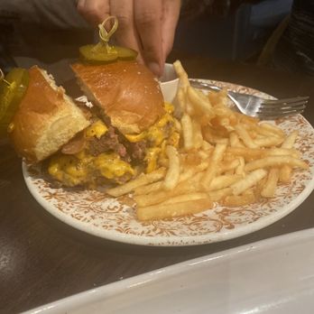 OLIN BAR & KITCHEN - 430 Photos & 214 Reviews - 25 E Grand River Ave ...