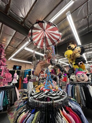 JUNKEE CLOTHING EXCHANGE - 387 Photos & 331 Reviews - 960 S Virgina St ...