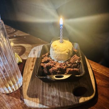 MAGNOLIA HOUSE - Updated 2024 - 2374 Photos & 1427 Reviews - 492 S Lake ...