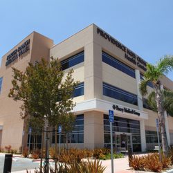 FACEY MEDICAL GROUP - PORTER RANCH - 12 Photos & 93 Reviews - 19950 ...