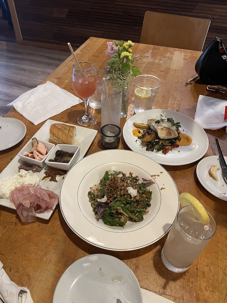 BINGO DELI & PUB - Updated June 2025 - 46 Photos & 30 Reviews - 619 S ...