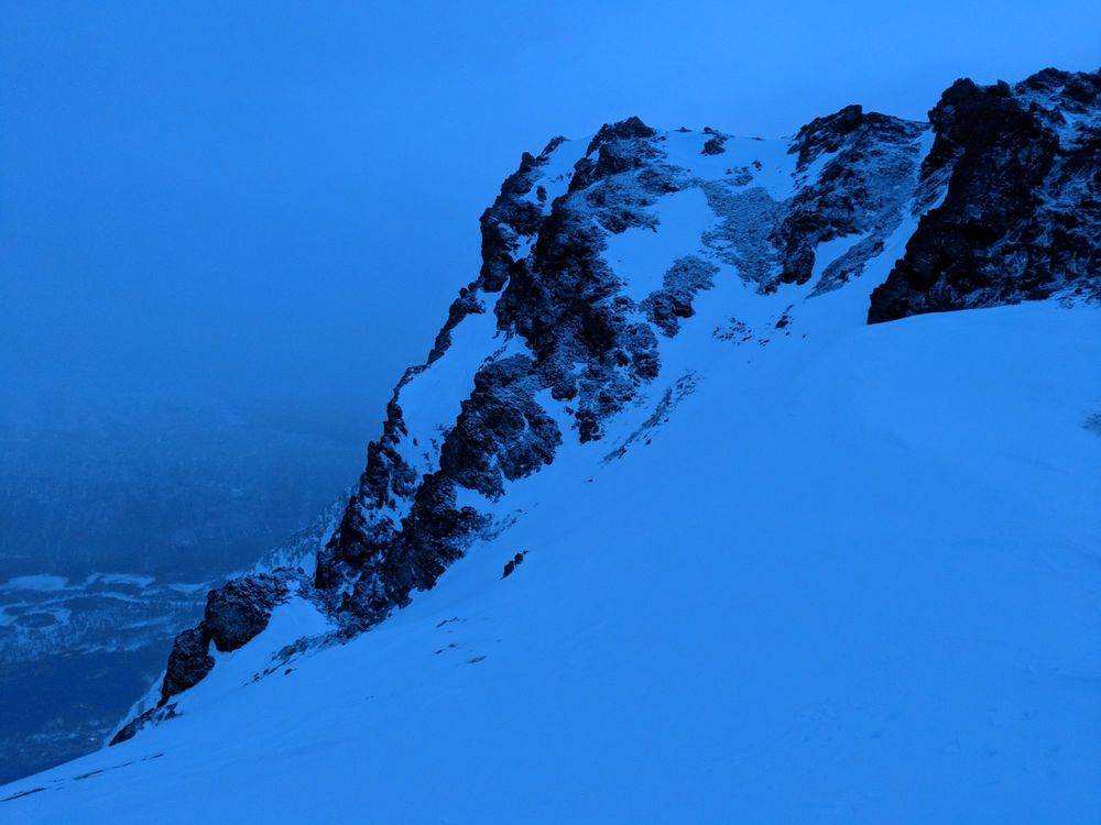 MT. MAGNIFICENT - Updated March 2024 - 11 Photos - Anchorage, Alaska ...