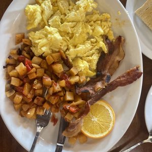 LORU’S CAFE - 208 Photos & 131 Reviews - 630 Ventura Blvd, Camarillo ...