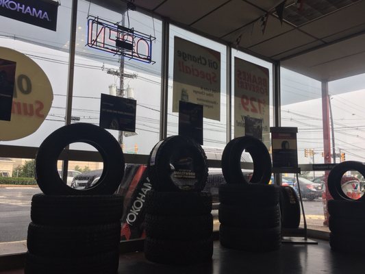 MR. TIRE AUTO SERVICE CENTERS - Updated January 2026 - 30 Photos & 75 ...