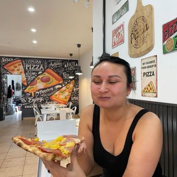 BELLA DONNA PIZZA - Updated June 2025 - 59 Photos & 14 Reviews - 44-12 31st Ave, Astoria, New ...