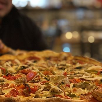 THE BING PIZZERIA & DRAFT HOUSE - Updated November 2024 - 37 Photos ...