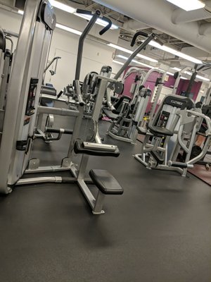 MCCORMICK YMCA - 28 Photos & 69 Reviews - Gyms - 1834 N Lawndale Ave ...