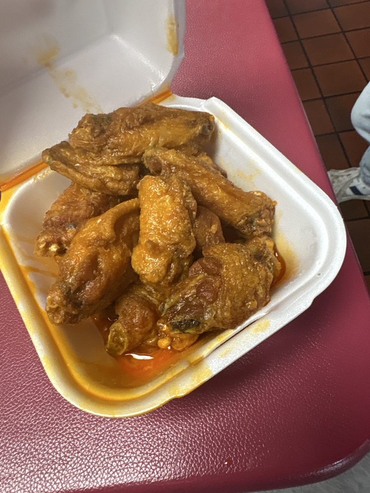 WING SLINGERS - Updated October 2025 - 25 Photos & 123 Reviews - 8458 ...