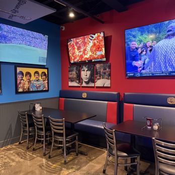 BLUE ROCK PIZZA & TAP - Updated October 2025 - 96 Photos & 37 Reviews ...