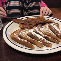 CAFE ILLYRIA - Updated August 2025 - 86 Photos & 88 Reviews - 214 E ...