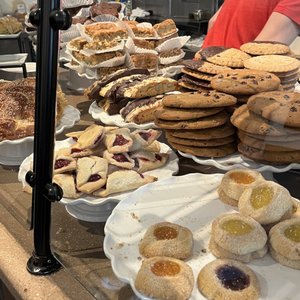 CARMEL BAKERY - 1198 Photos & 896 Reviews - Ocean Ave Between Dolores ...