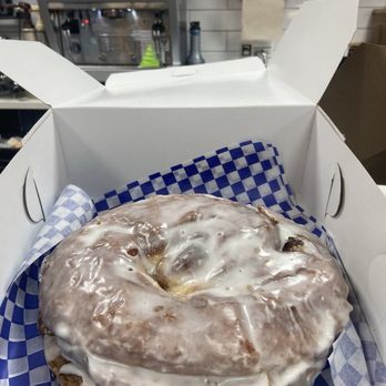 DG DOUGHNUTS - Updated December 2024 - 1366 Photos & 465 Reviews - 29 W ...