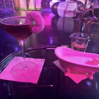 SWEET TOOTH HOTEL - Updated February 2026 - 170 Photos & 50 Reviews ...